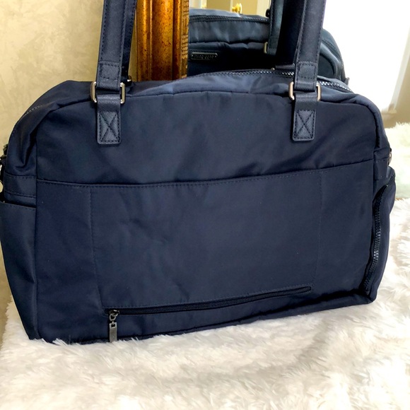 Baggallini | Bags | New Baggallini Fifth Avenue Weekender Carry Handle ...